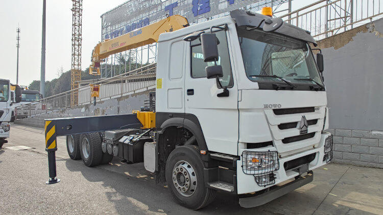 10 Ton Lorry Mounted Crane Truck for Sale in Zimbabwe